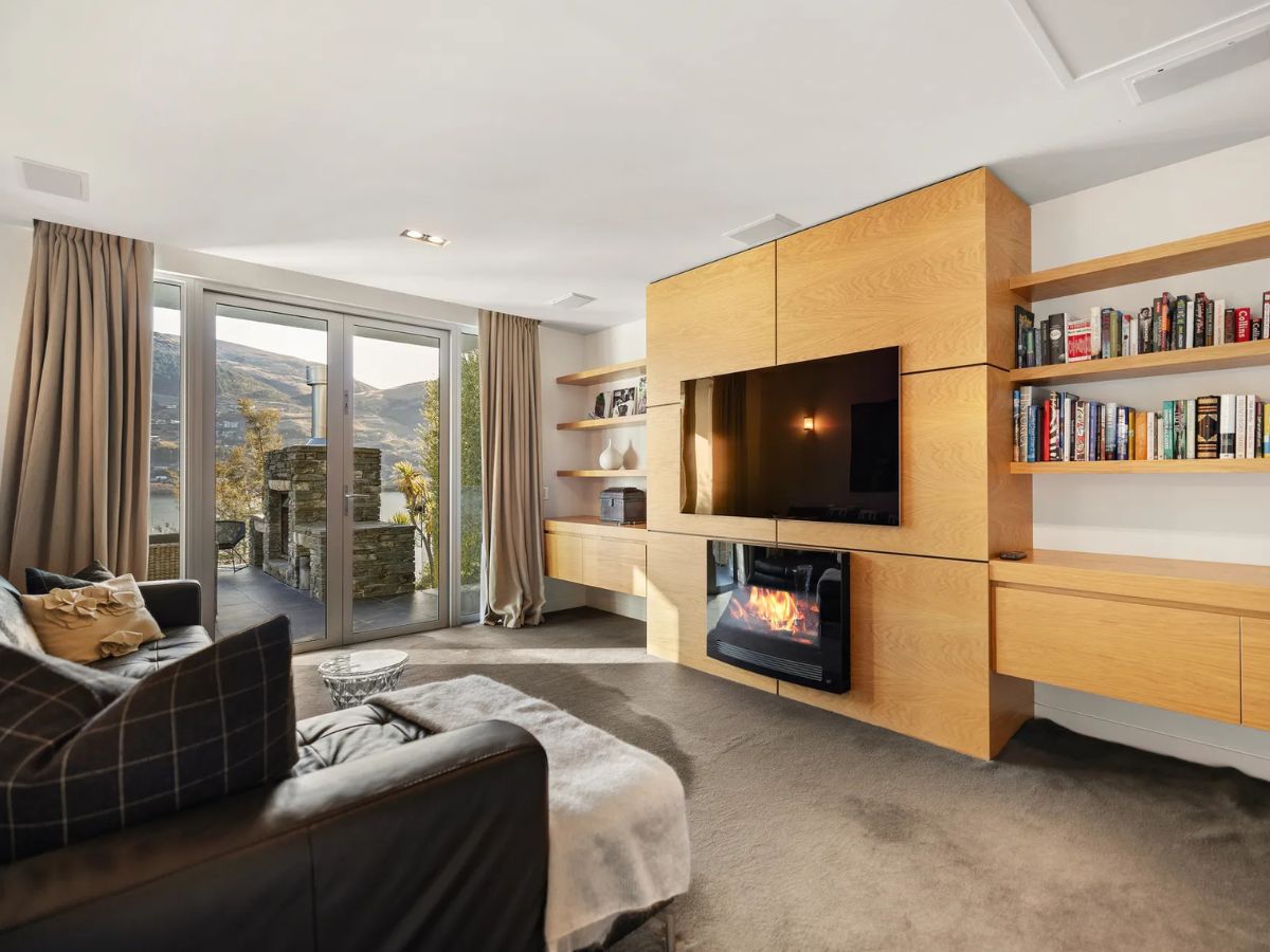 Infinity Heights - Queenstown Accommodation with Pool - MajorDomo