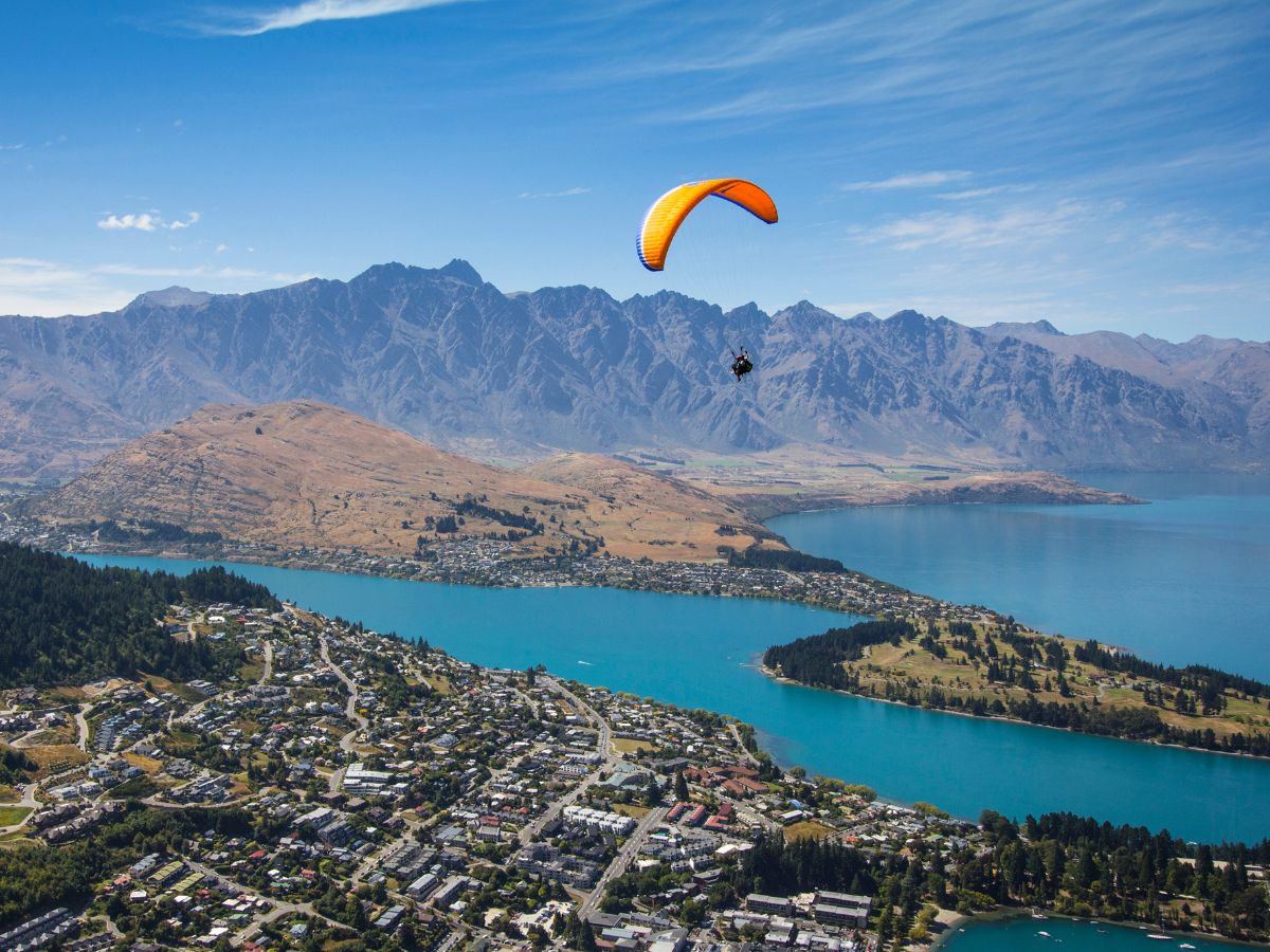 Summer in Queenstown - MajorDomo
